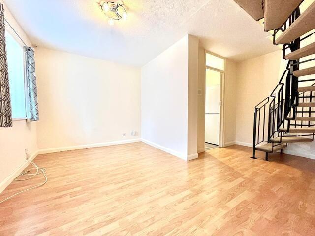 For Sale 1 Bedroom House Luton Luton DLS100024157