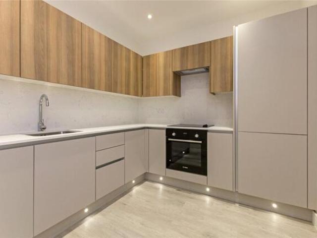 For Sale 1 Bedroom Shared Living/roommate Marlow Buckinghamshire DS99029363