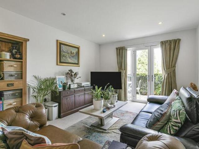 For Sale 1 Bedroom Shared Living/roommate Mitcham Greater London DLS99161750