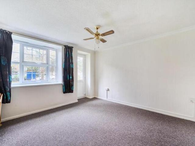 For Sale 1 Bedroom Shared Living/roommate Mitcham Greater London DS99736061