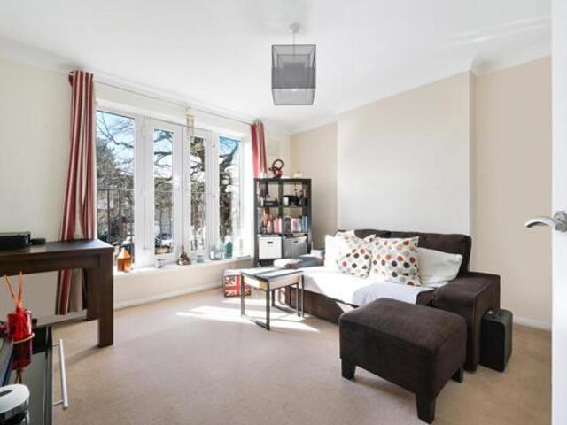 For Sale 1 Bedroom Shared Living/roommate Morden Greater London DLS99895299