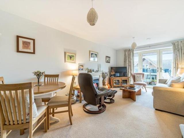 For Sale 1 Bedroom Shared Living/roommate Moreton In Marsh Gloucestershire DLS101059673