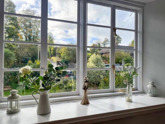 For Sale 1 Bedroom Shared Living/roommate Newton Abbot Devon DLS101119159