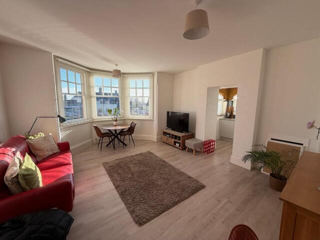 For Sale 1 Bedroom Shared Living/roommate Northampton Northamptonshire DS100024065
