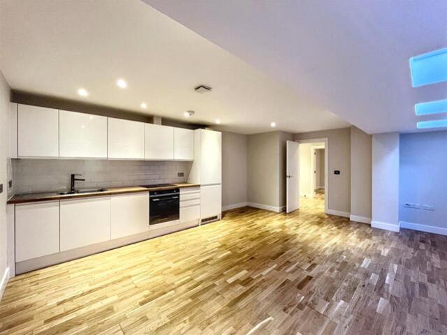 For Sale 1 Bedroom Shared Living/roommate Norwich Norfolk DS100426700