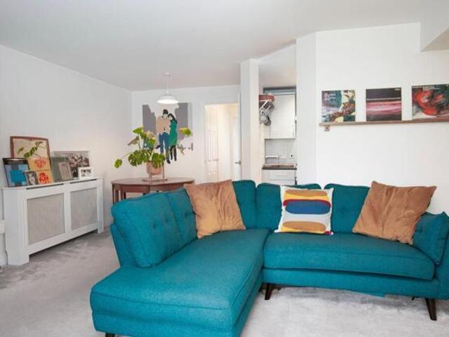 For Sale 1 Bedroom Shared Living/roommate Alcester Warwickshire DLS100240864