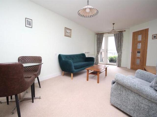 For Sale 1 Bedroom Shared Living/roommate Alton Hampshire DLS98386903