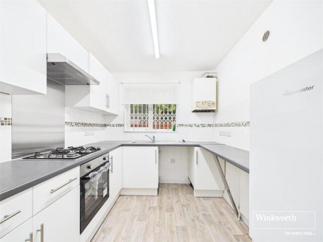 For Sale 1 Bedroom Shared Living/roommate Barnet Greater London DLS98477486