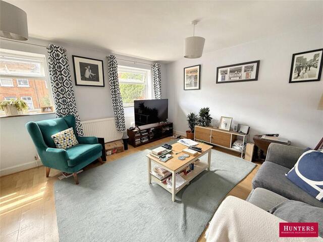 For Sale 1 Bedroom Shared Living/roommate Barnet Greater London DLS98648877