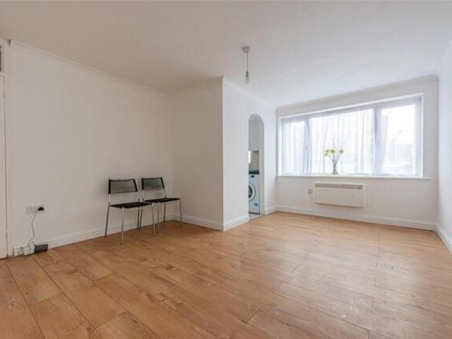 For Sale 1 Bedroom Shared Living/roommate Barnet Greater London DLS100614974