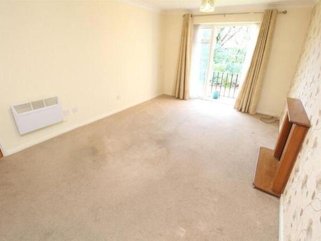 For Sale 1 Bedroom Shared Living/roommate Barnet Greater London DLS101025274