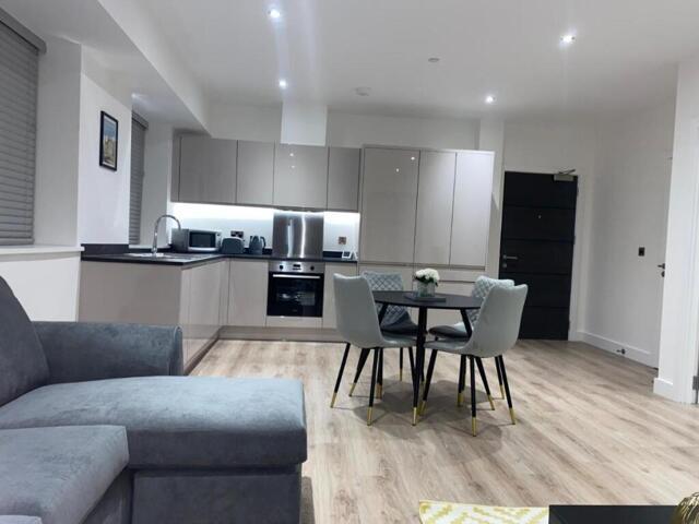 For Sale 1 Bedroom Shared Living/roommate Birmingham West Midlands DLS100786685