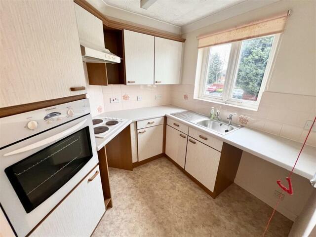For Sale 1 Bedroom Shared Living/roommate Birmingham West Midlands DLS101678801
