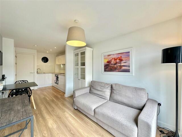 For Sale 1 Bedroom Shared Living/roommate Birkenhead Liverpool DS98262784