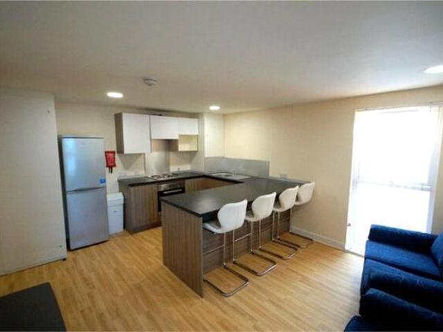 For Sale 1 Bedroom Shared Living/roommate Bolton Bolton DS100398435