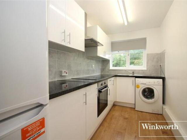 For Sale 1 Bedroom Shared Living/roommate Borehamwood Hertfordshire DLS100787063
