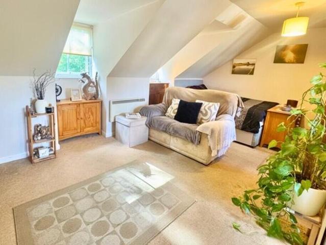 For Sale 1 Bedroom Shared Living/roommate Bracknell Berkshire DS99475715