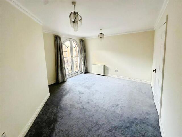 For Sale 1 Bedroom Shared Living/roommate Brighton East Sussex DLS98504099