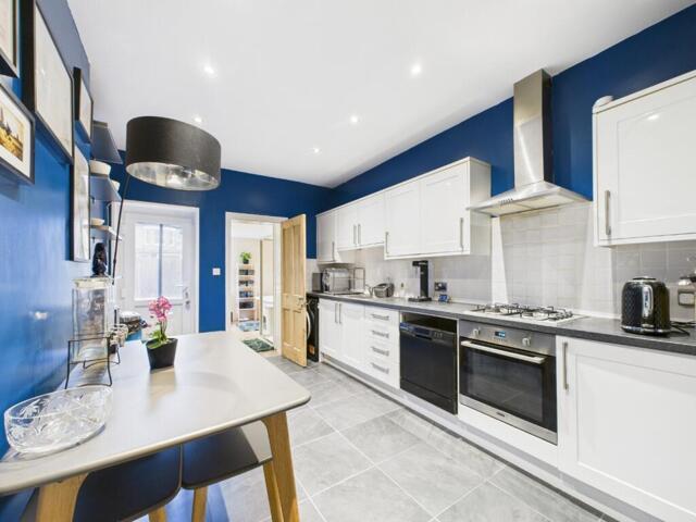 For Sale 1 Bedroom Shared Living/roommate Bromley Greater London DS101678781