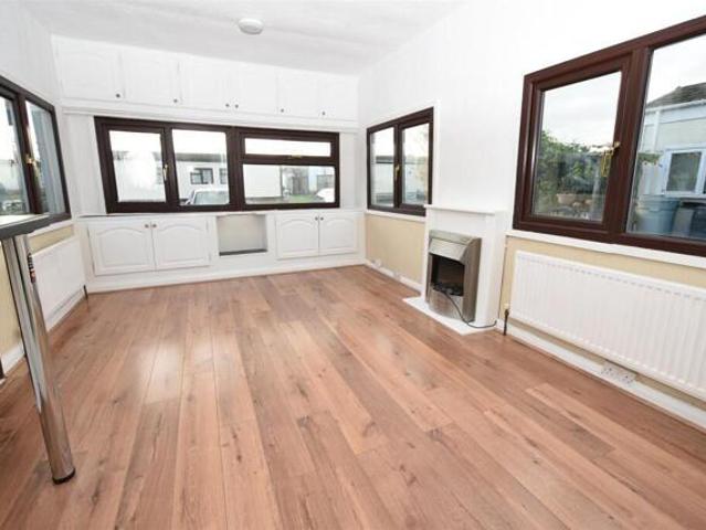 For Sale 1 Bedroom Shared Living/roommate Canvey Island Essex DLS99840050