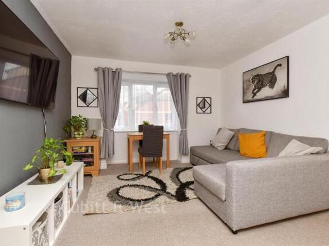 For Sale 1 Bedroom Shared Living/roommate Carshalton Great London DS101277999