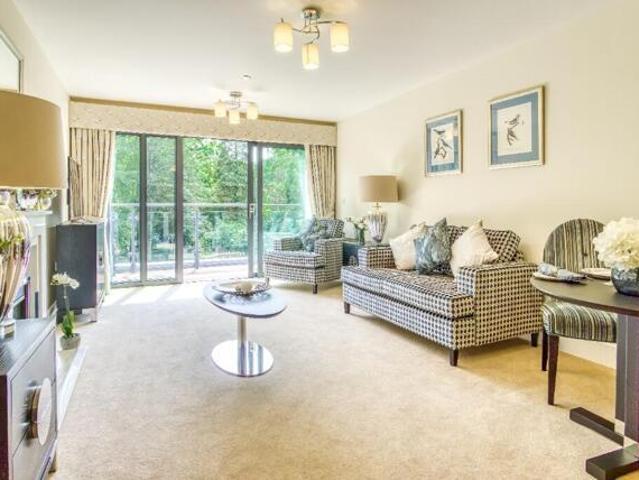 For Sale 1 Bedroom Shared Living/roommate Cheltenham Gloucestershire DLS100224270