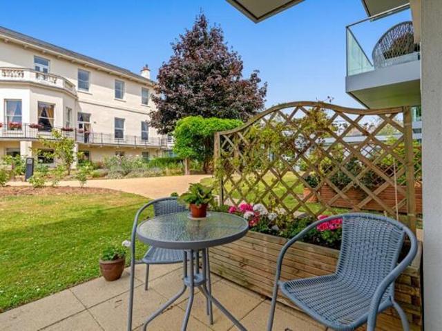 For Sale 1 Bedroom Shared Living/roommate Cheltenham Gloucestershire DS99029404