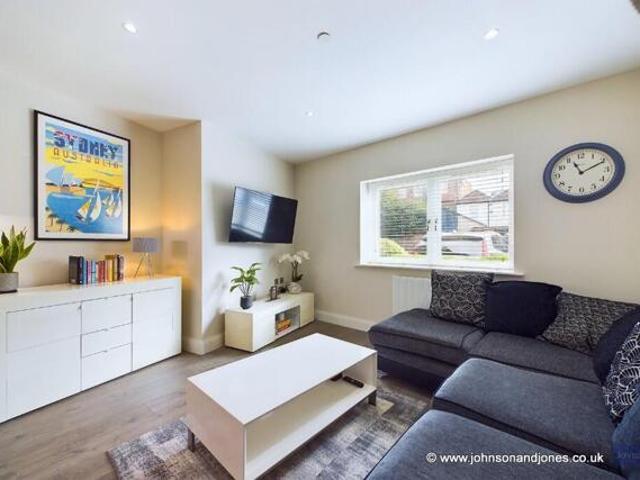 For Sale 1 Bedroom Shared Living/roommate Chertsey Surrey DLS101678853