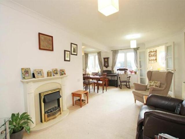 For Sale 1 Bedroom Shared Living/roommate Chichester West Sussex DLS98930343