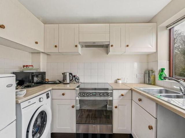 For Sale 1 Bedroom Shared Living/roommate Cirencester Gloucestershire DS101059948