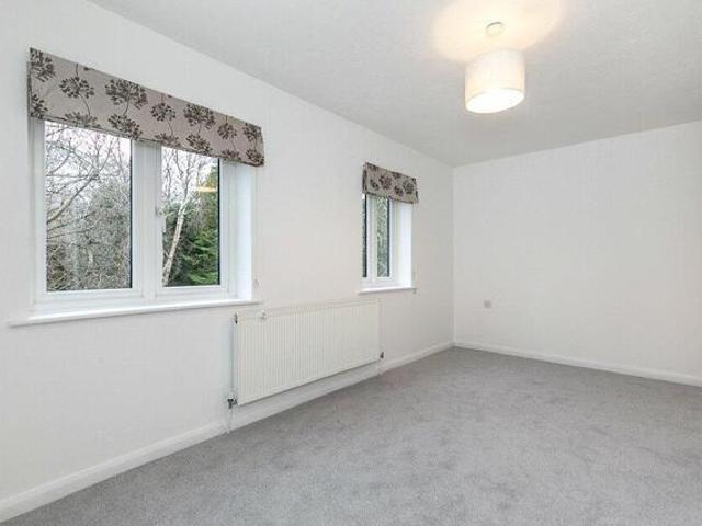 For Sale 1 Bedroom Shared Living/roommate Coulsdon Greater London DLS89571946