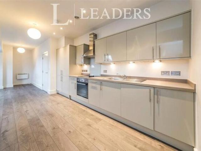 For Sale 1 Bedroom Shared Living/roommate Crawley Hampshire DS100096923
