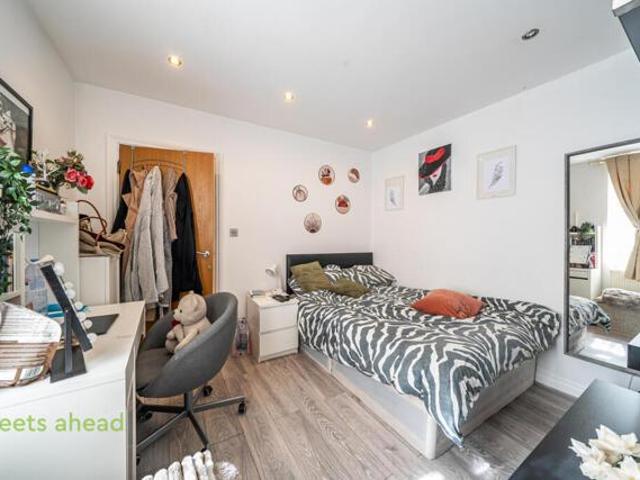 For Sale 1 Bedroom Shared Living/roommate Croydon Greater London DS100987765
