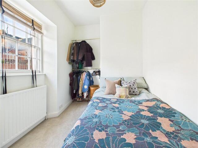 For Sale 1 Bedroom Shared Living/roommate Exeter Devon DLS98477288
