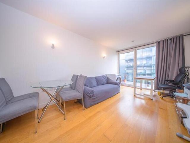 For Sale 1 Bedroom Shared Living/roommate Ealing Great London DLS100786586