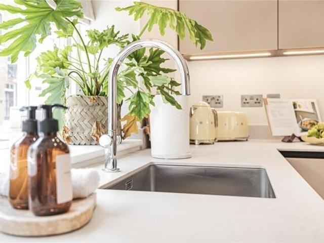 For Sale 1 Bedroom Shared Living/roommate Ealing Greater London DLS98718128