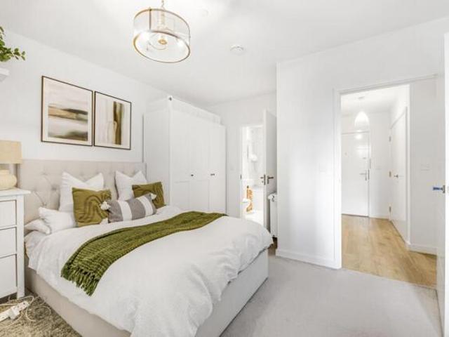 For Sale 1 Bedroom Shared Living/roommate Ealing Greater London DLS100881766