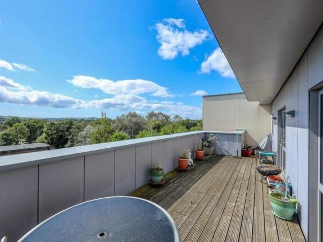 For Sale 1 Bedroom Shared Living/roommate East Sussex West Sussex DS98718569