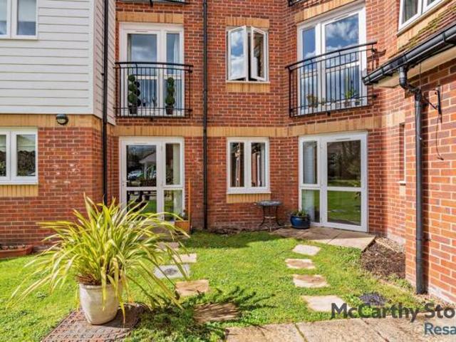 For Sale 1 Bedroom Shared Living/roommate Edenbridge Kent DS101351970