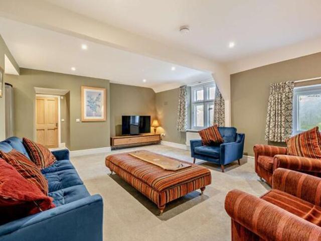 For Sale 1 Bedroom Shared Living/roommate Fairford Gloucestershire DS99161439