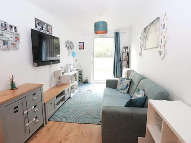 For Sale 1 Bedroom Shared Living/roommate Farnborough Hampshire DLS98504138