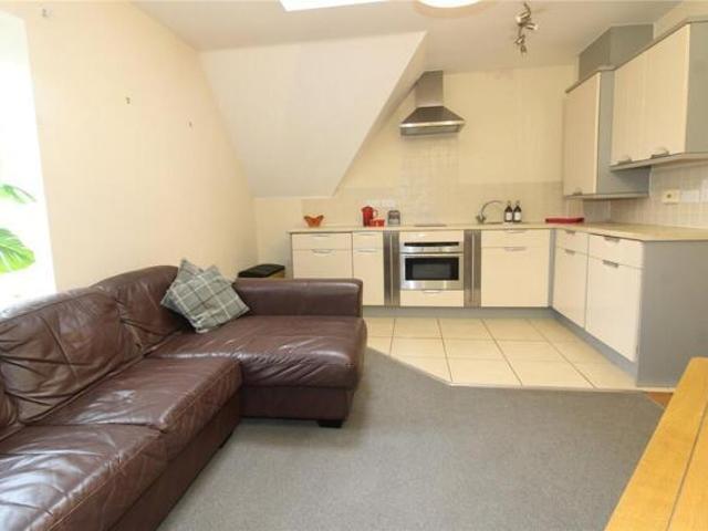 For Sale 1 Bedroom Shared Living/roommate Fareham Hampshire DS101100177