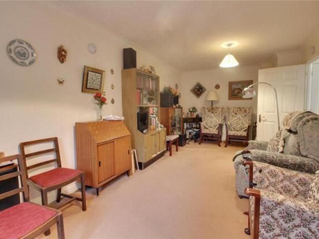 For Sale 1 Bedroom Shared Living/roommate Fleet Hampshire DS98834508