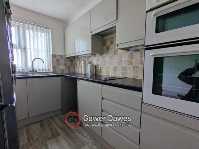 For Sale 1 Bedroom Shared Living/roommate Grays Essex DS100132528