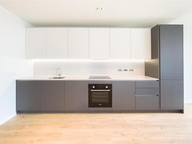 For Sale 1 Bedroom Shared Living/roommate Greater Manchester Greater Manchester DS101168430