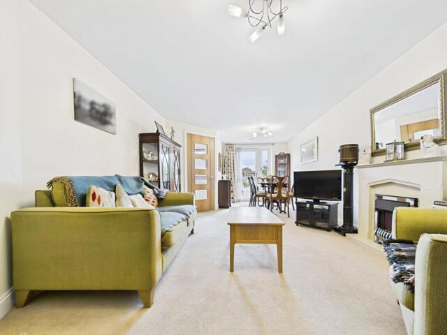 For Sale 1 Bedroom Shared Living/roommate Hampshire Hampshire DS98834229