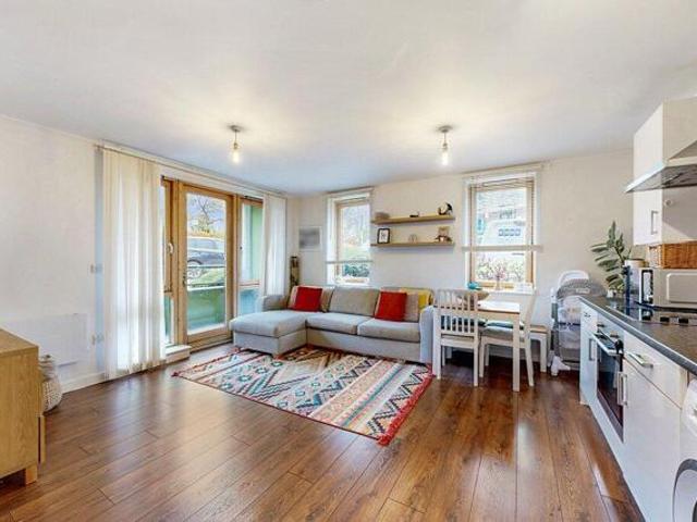 For Sale 1 Bedroom Shared Living/roommate Harrow Greater London DLS98649225