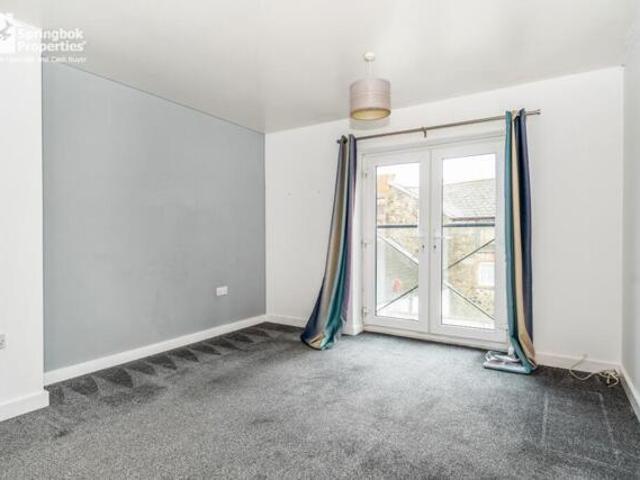 For Sale 1 Bedroom Shared Living/roommate Helston Cornwall DS101168495