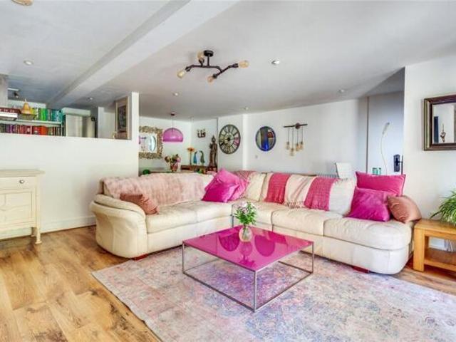 For Sale 1 Bedroom Shared Living/roommate Henley On Thames Oxfordshire DLS101777703