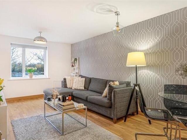 For Sale 1 Bedroom Shared Living/roommate Hertford Hertfordshire DLS100648943